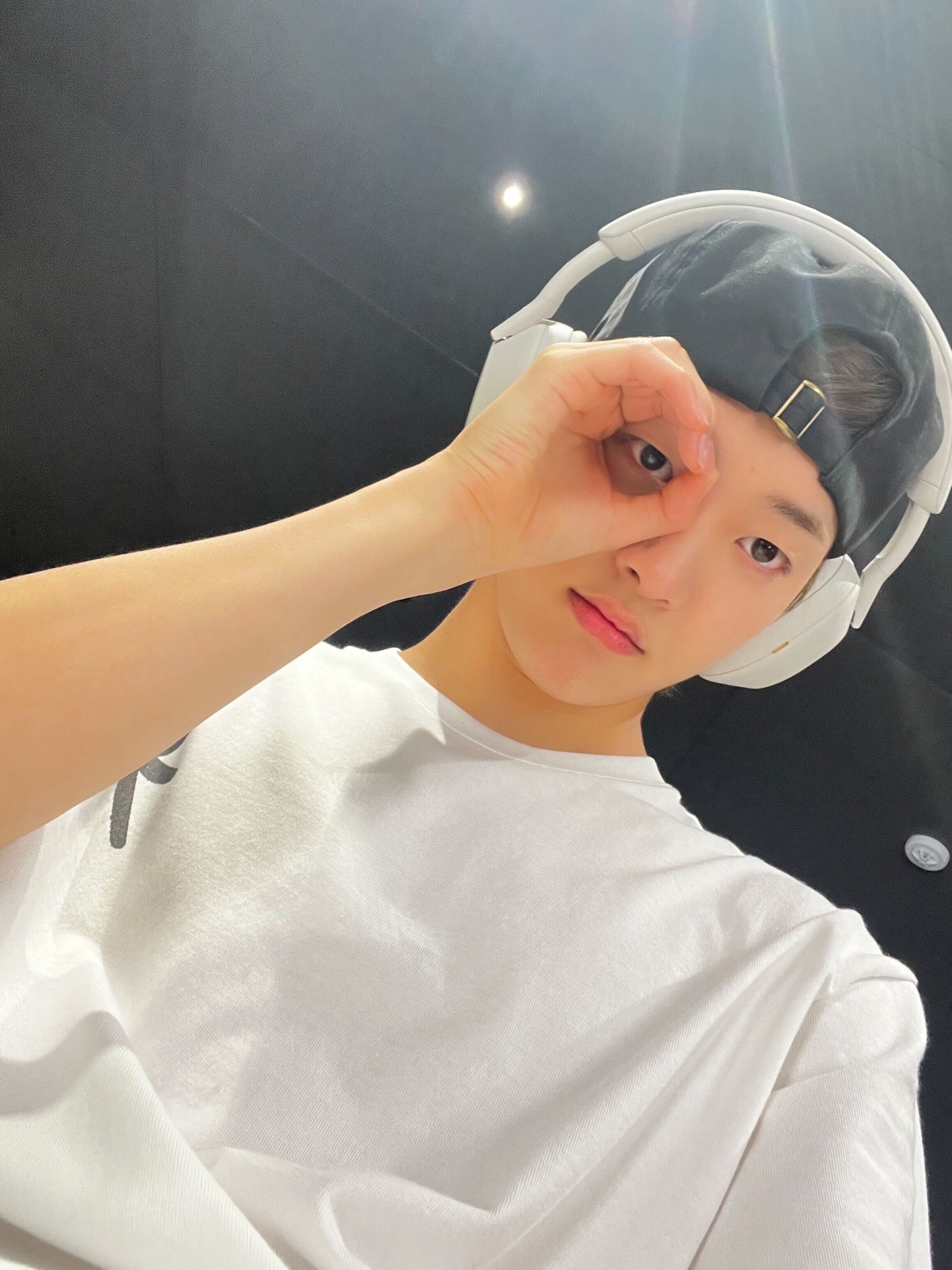 &TEAM Community Posts - 뭐 듣고 있게요~~？ 何聴いてるでしょー？😝 - EJ