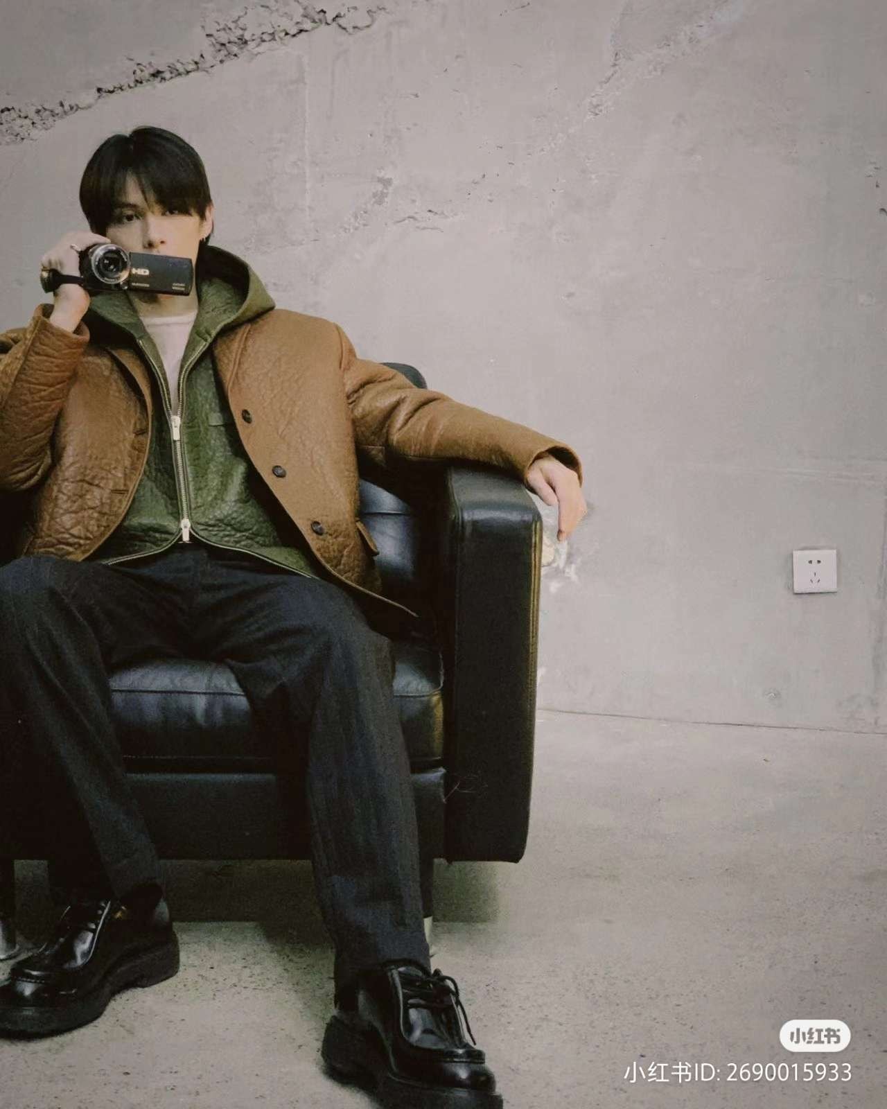 SEVENTEEN Community Posts - [#XHS] 230910 JUN #준 🐱: work diary 📷 tried some new things unlocked ...