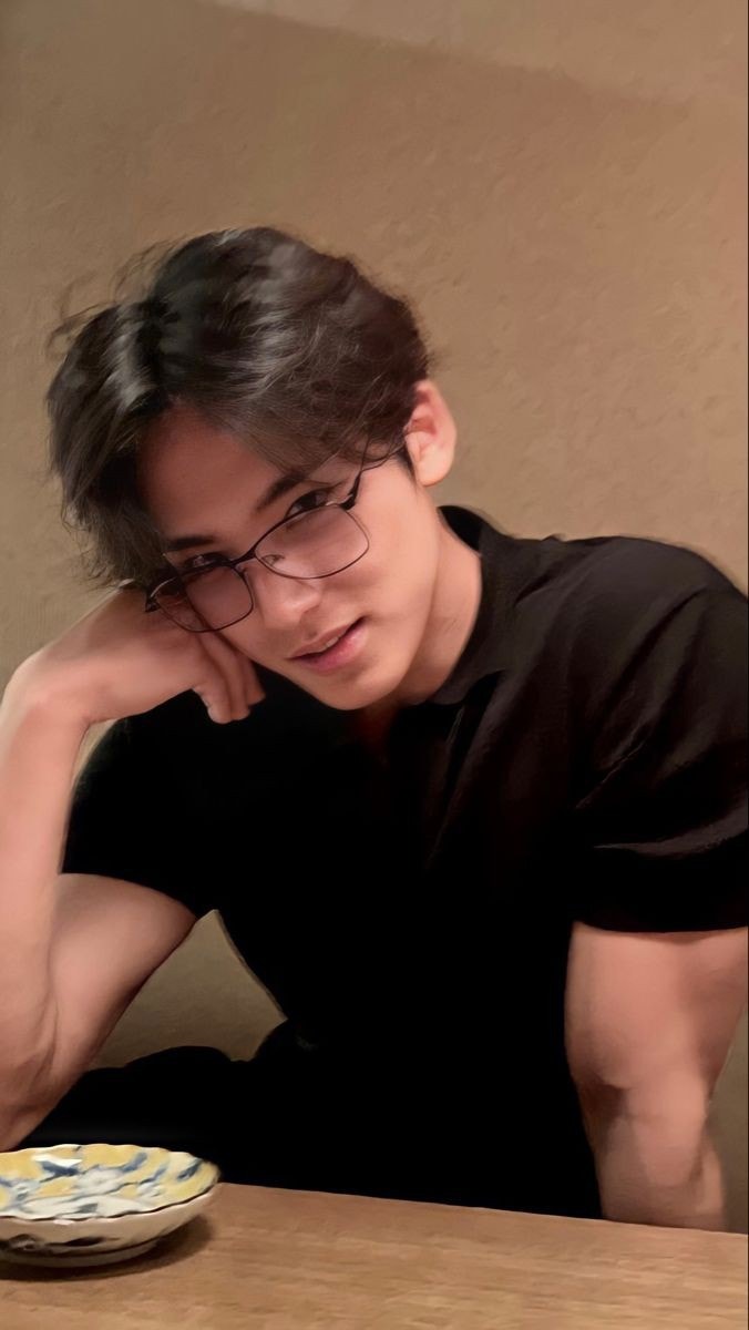 SEVENTEEN Community Posts - ey, miguel everyone 🥹