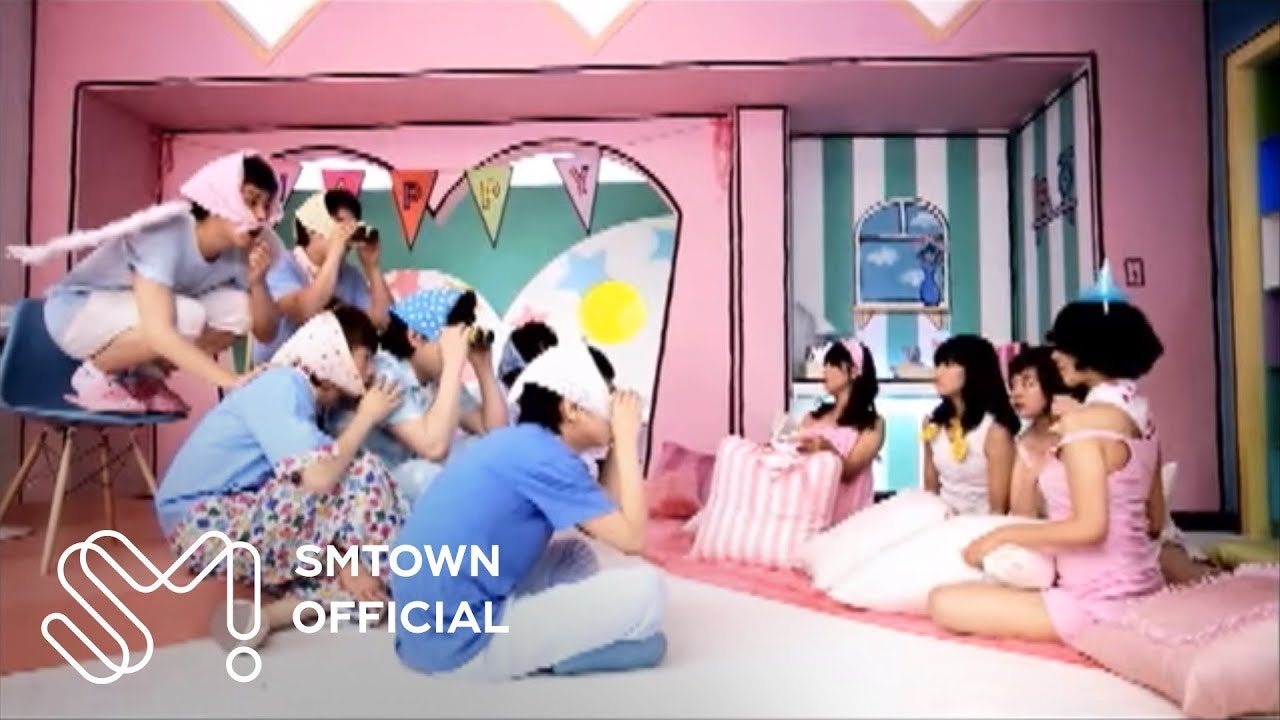 Multimedia de SUPER JUNIOR de Weverse - SUPER JUNIOR-Happy 슈퍼주니어-해피 '파자마파티 (Pajama Party)' MV