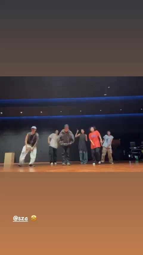 BTS Community Posts - TAEH AMAZING 🥹🤎🤎