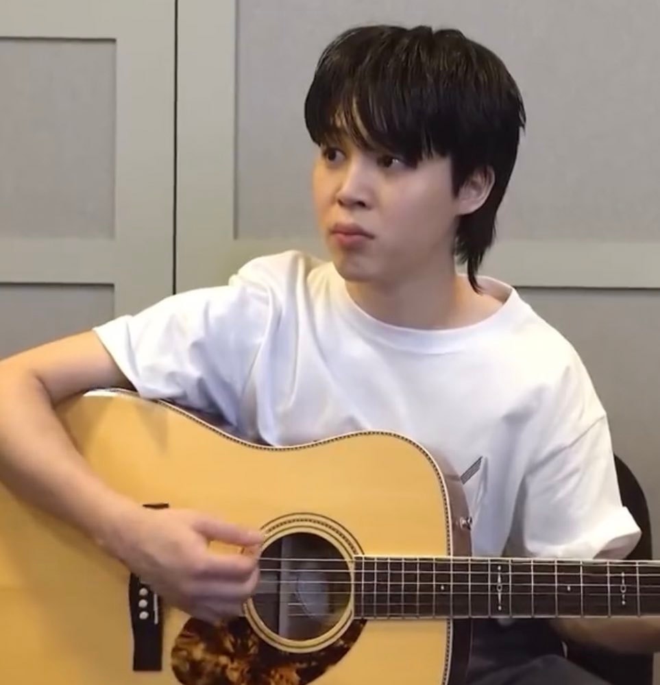 BTS Community Posts - Oooo cute #𝕸𝖔𝖈𝖍 ☺️