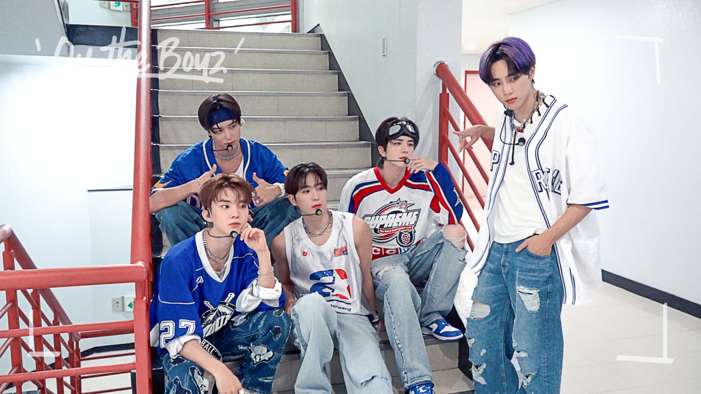 Multimedia de THE BOYZ de Weverse - [OFF THE BOYZ] ‘Passion Fruit’ 음악방송 ...