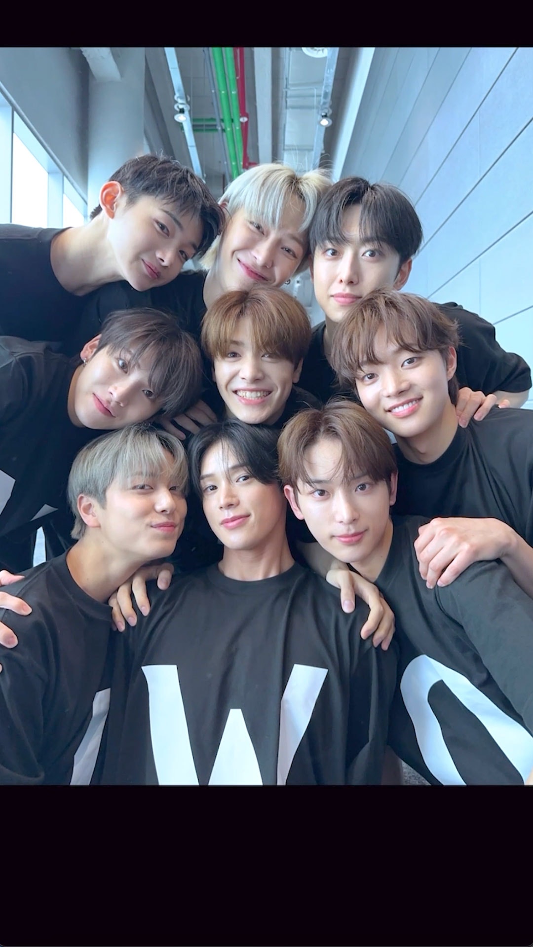 Weverse &TEAM Media - Special group photo idea | WE LINK! #andTEAM # ...