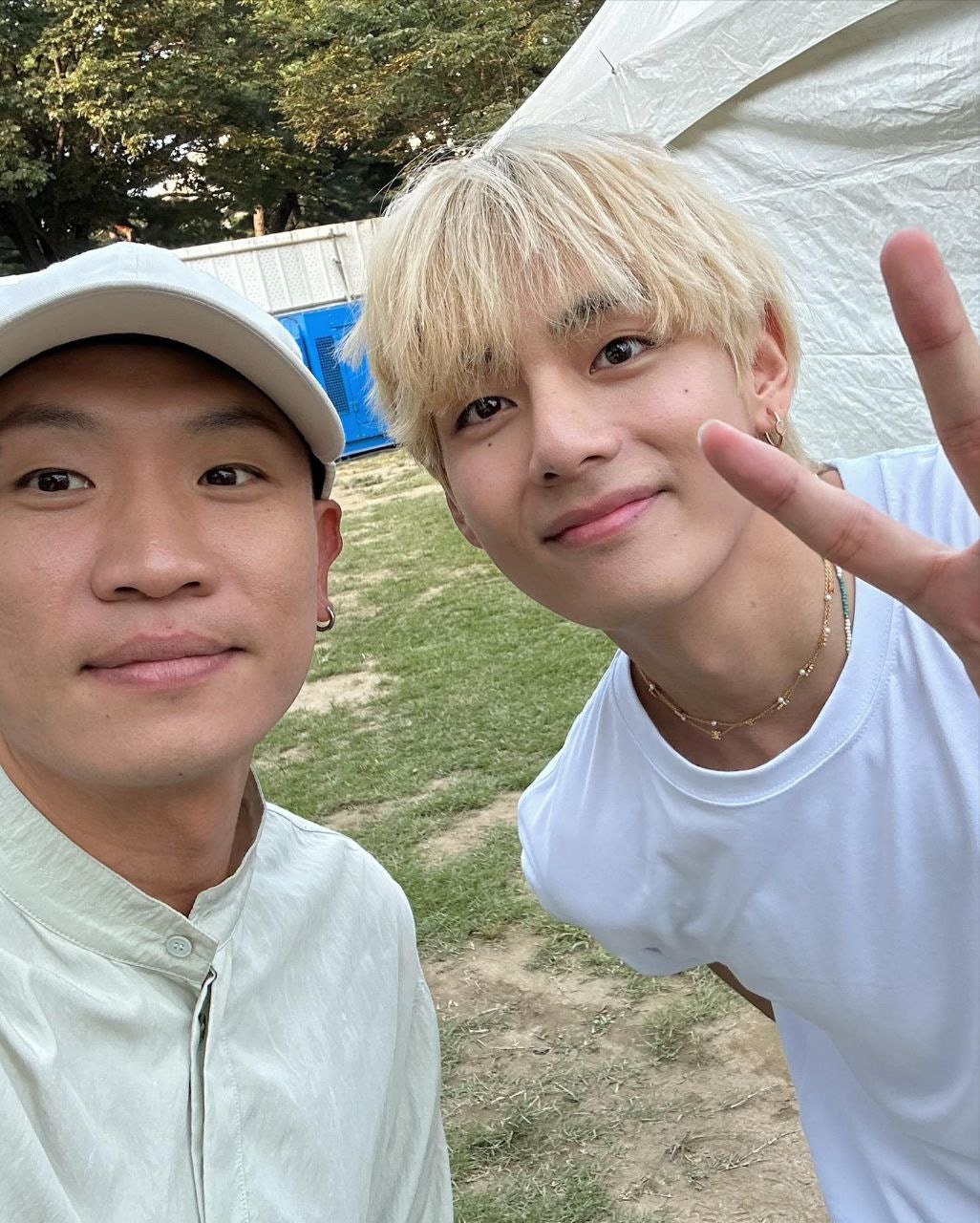 BTS Community Posts - Taehyung with Rapper Gaeko of Dynamic Duo