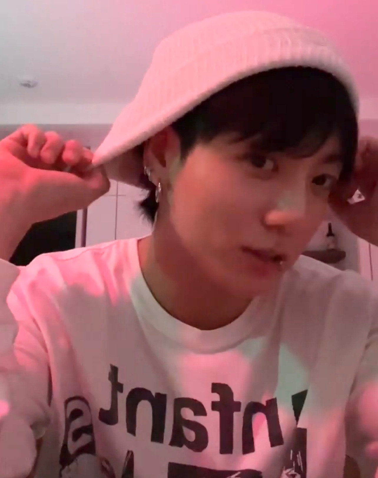 Bts Community Posts ์ ๊ตญ๐ ์ค๋๋ฐค์ โบใ
Ny๐ฝ์์ ๋ฐ์๊ฒ ์ง๋ด๊ณ ์๋์ ๋ฐ์ ์์ค์๋ ์ฆ๊ฒ๊ฒ ํ๋ํ๊ณ