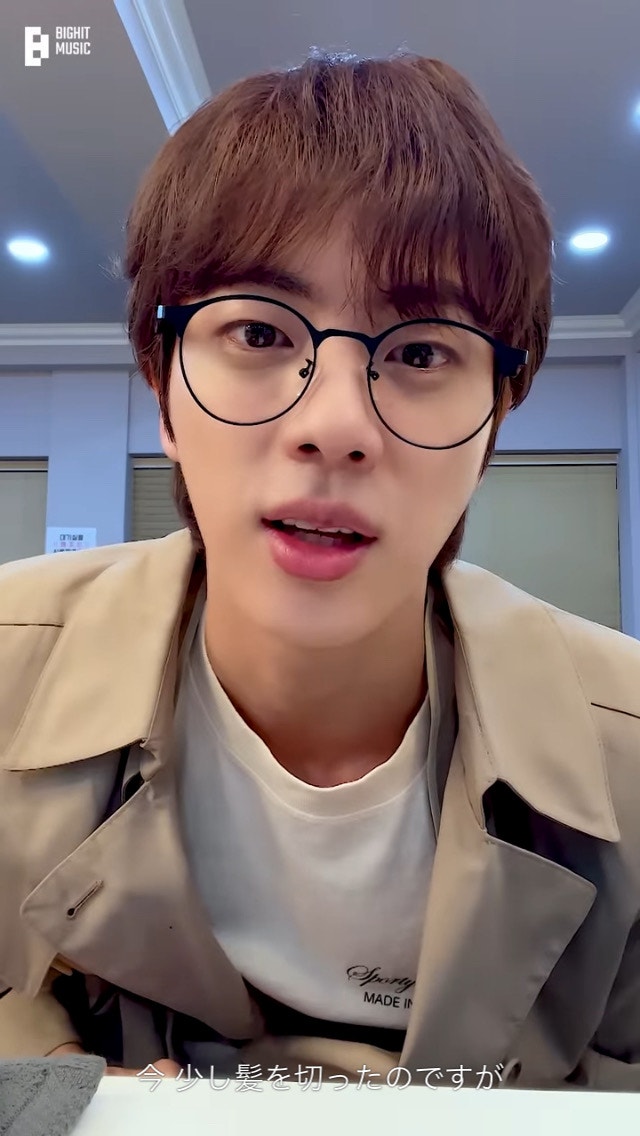 Bts Community Posts 💜🐹9月の석진🐹💜 Jinくん、今月もカッコよく登場してくれてありがとう💕 カメラいっぱいに近づい