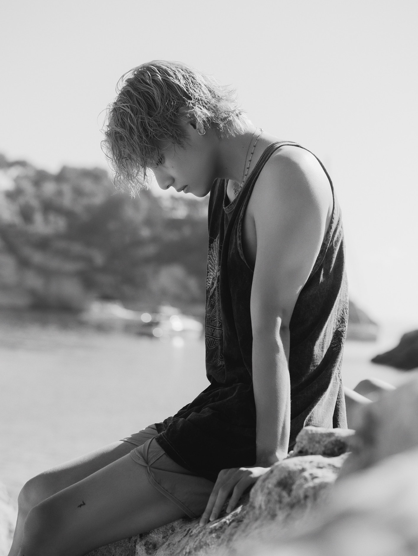 BTS Community Posts - 📸weverse #to_v #to_yeongtan taetaeを待ってたら、、、am1:00 ...