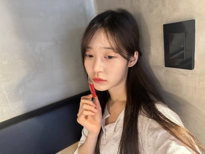 Class Y 커뮤니티 포스트 비 가 오 네 여 형서