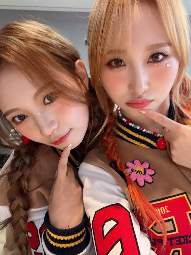Rocket Punch Community Posts 막방은 딸기즈♪♪🍓🍓🥰😇 켓치붐 그리구 로켓펀치를 많이 사랑해줘서