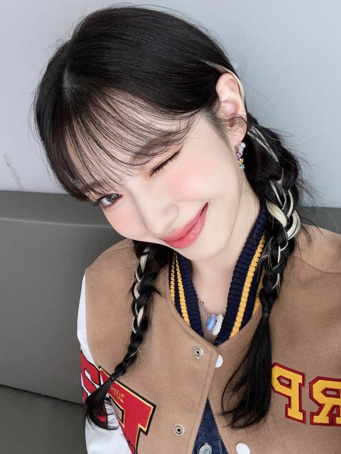 Rocket Punch Community Posts 안녕 켓치 수윤이에요 ~ 우리의 행복하고 어느 활동보다 즐거웠던