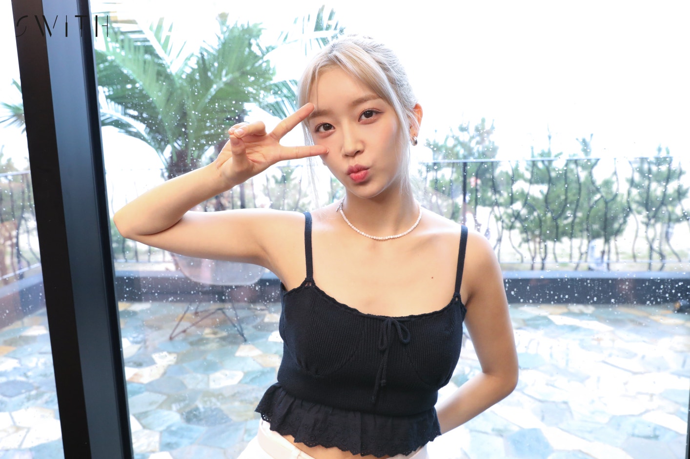 Weverse STAYC Image - STAYC ･• M2(Mnet) 팡팡스테이씨 Photo Behind #2