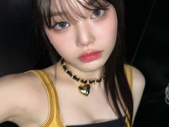 Classy Community Post 10๋ถใ
๐ผ Boeun