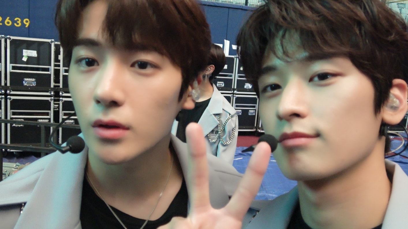 Multimedia de THE BOYZ de Weverse - [OFF THE BOYZ] 2018 Korea Music Festival Behind