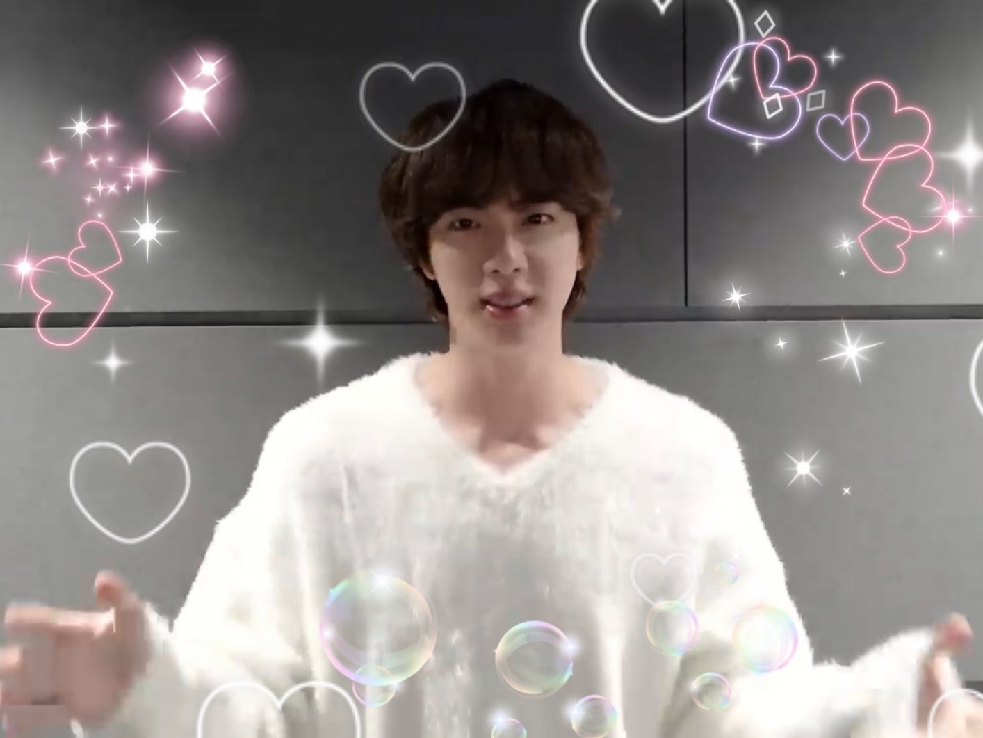 Bts Community Posts 🧡🎀💕🐹ジンくんタイム🐹💕🎀🧡 ジンくん🐹 今日も一日お疲れ様🐹🚿😅 今日はね 出勤しなかったんだ