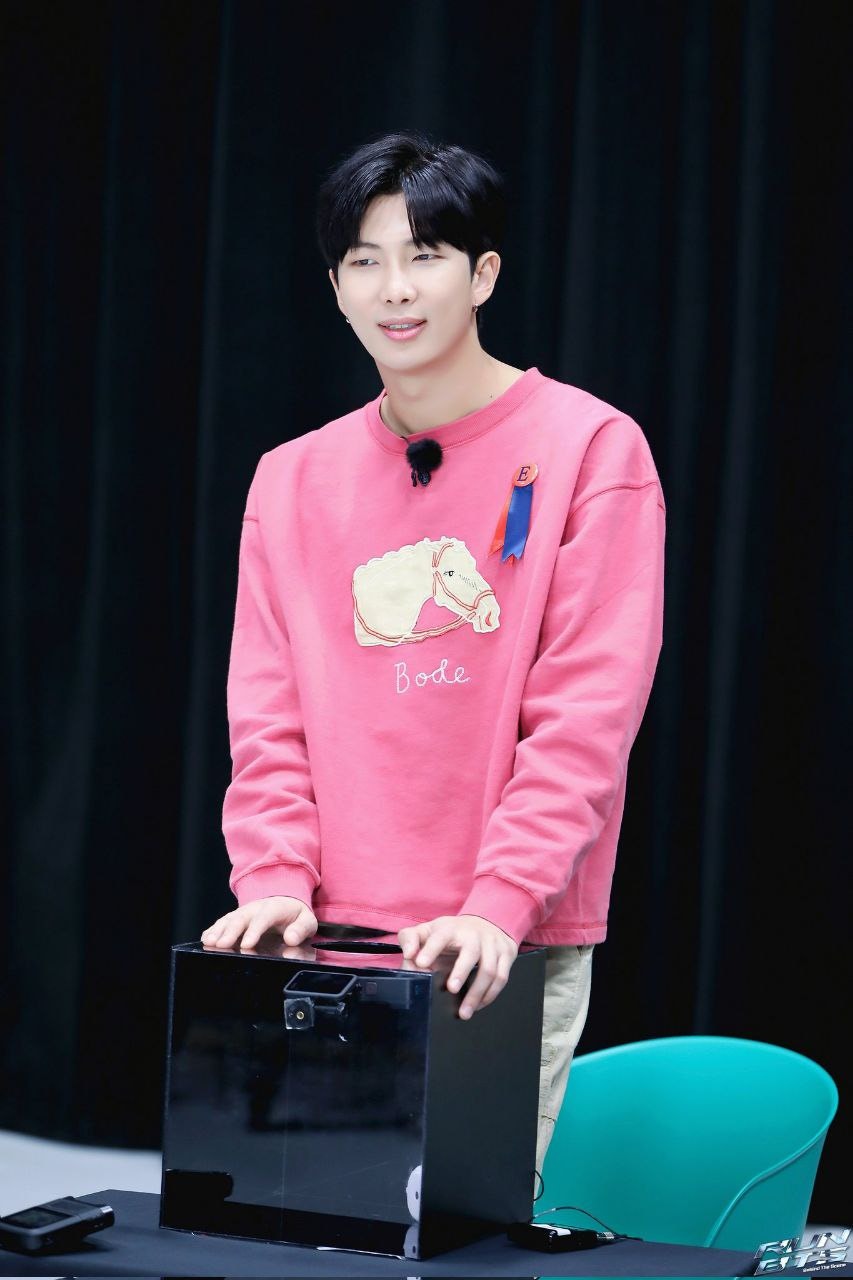 BTS Community Posts - 230111 | WEVERSE Run BTS! 2023 Special Episode ...