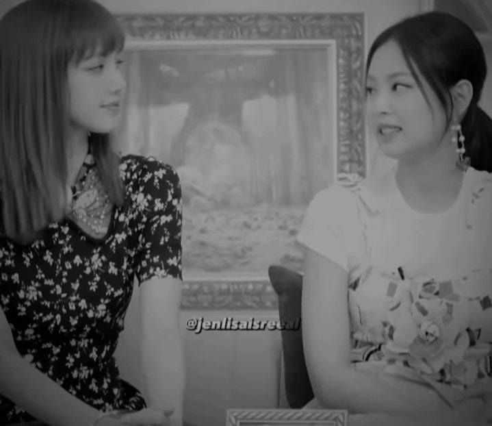 BLACKPINK Community Post - Beautiful moments 🥰 ..... #Jenlisa cute 🥰