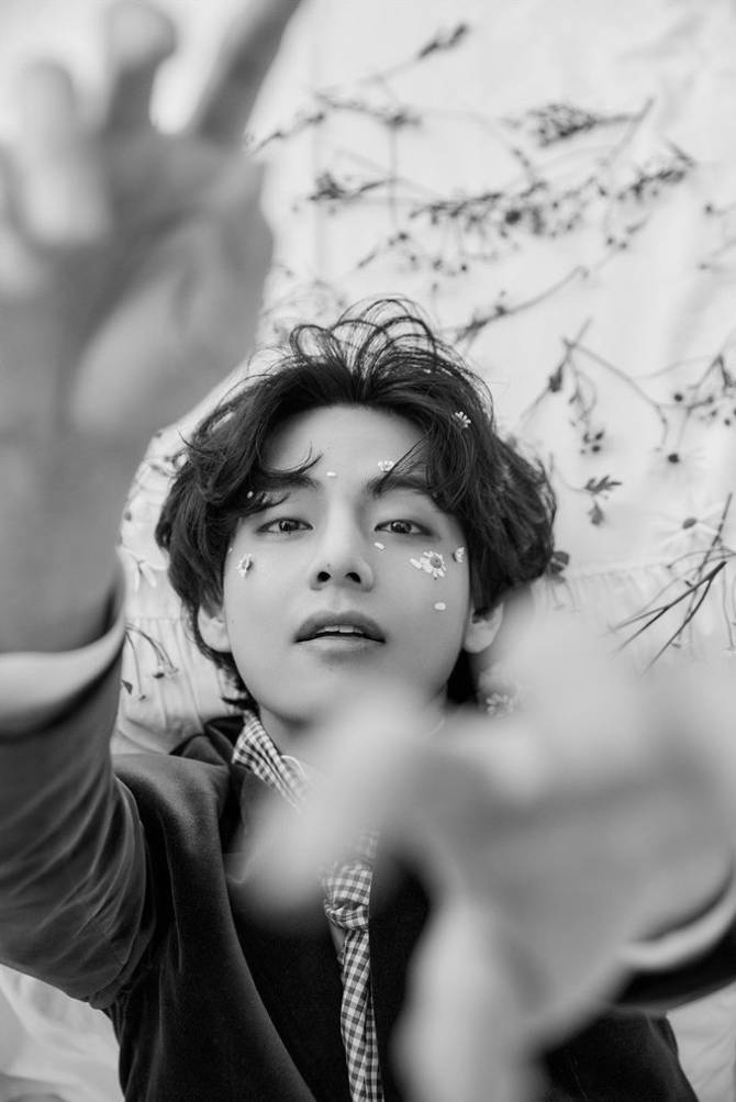 Bts Community Post 저는 아직 감기가 낫지 않아요🤧 태형이는 건강하게 즐겁고 행복하세요 💜보라행💜