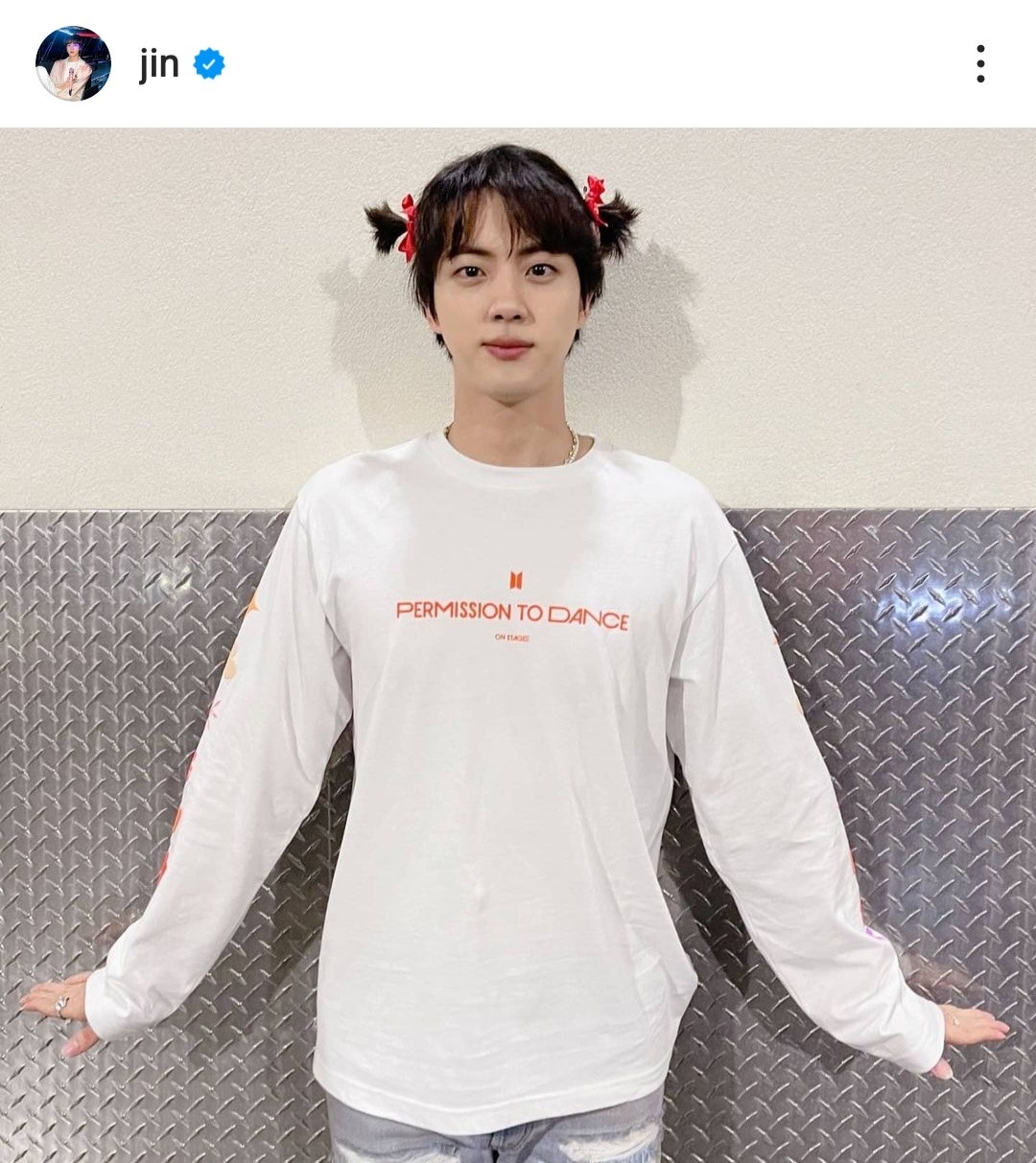 BTS Community Posts - ジン、おはよ ️ もうすこしで修了式だね 昨日は除雪作業お疲れ様でした‼️ 今日も寒そうだね ...