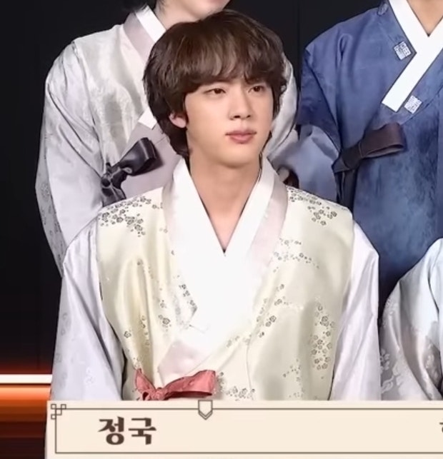 Bts Community Post Dear Jin From Army ãžã³ããð¹ã仿¥ã¯æ§æ£æã ã£ããã ãð éæã®ãžã³ããð¹