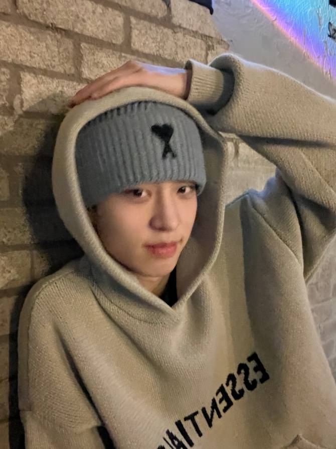 Atbo Community Posts 보트~~ 연휴는 잘 보내셨는지요😘 올해도 힘차게 달려보자구요💨