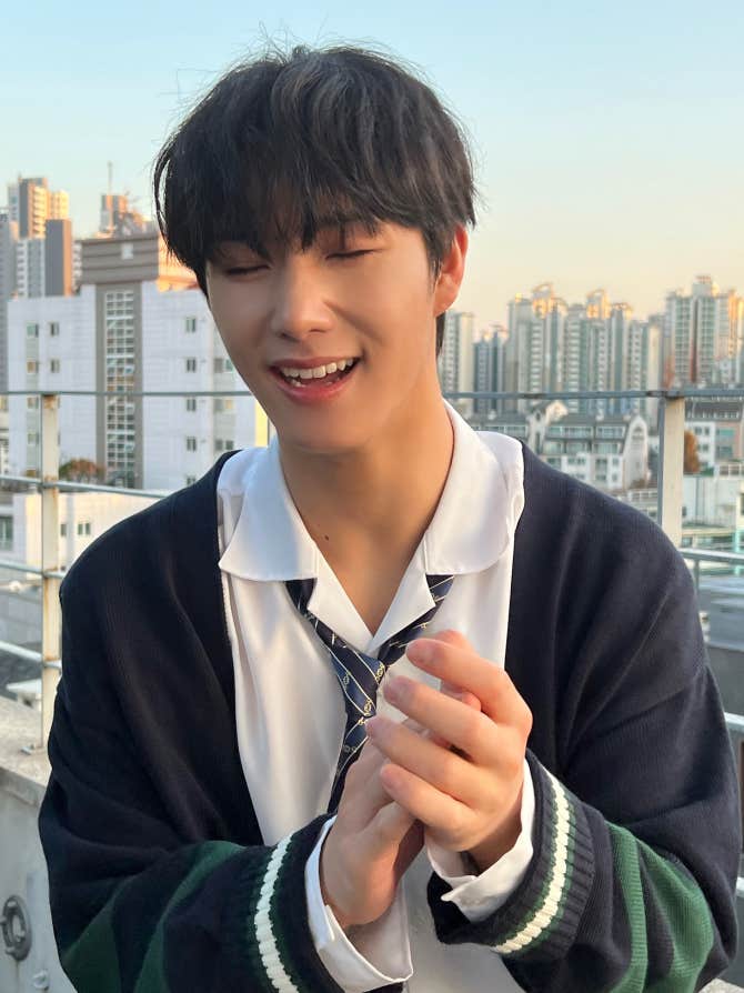 Atbo Publicaciónes Comunitarios 승환아 작년에 생일 챙겨준 게 엊그제 같은데 벌써 이번에 생일