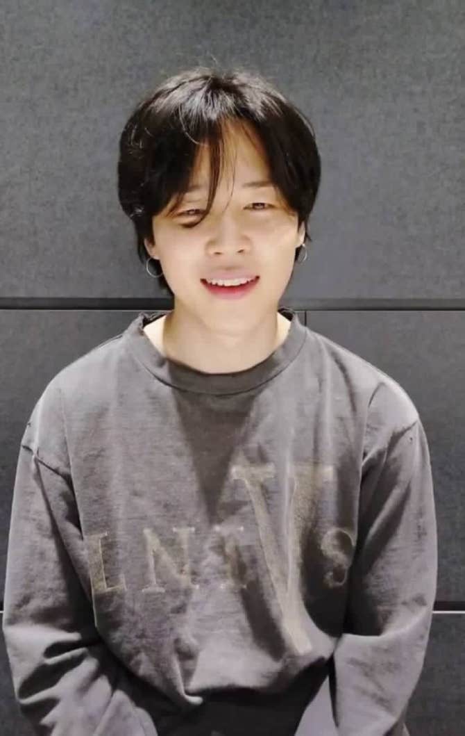 BTS Community Posts - [#PHOTOS📸] JIMIN WEVERSE LIVE | 230203 🤍 THANK ...