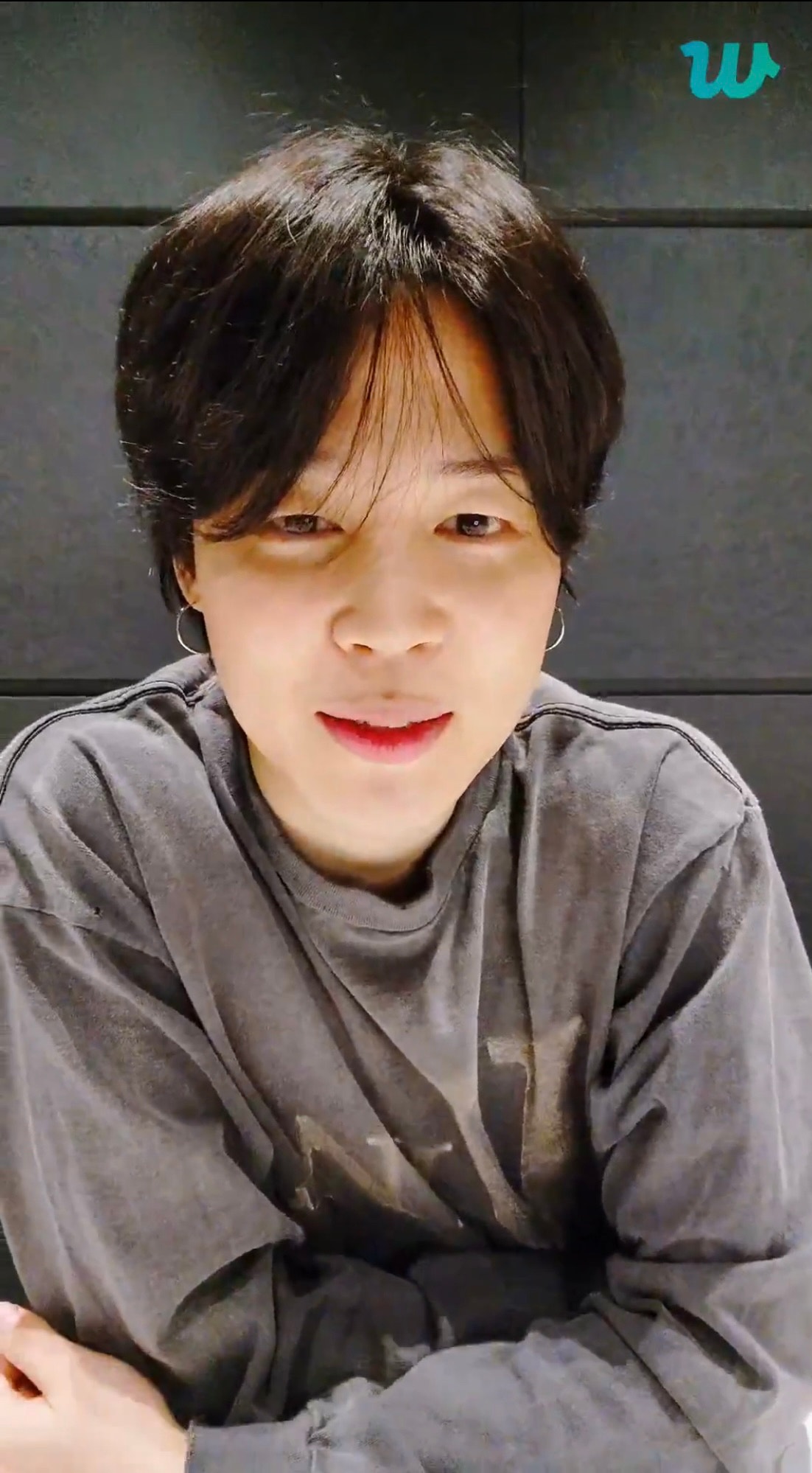 BTS Community Posts - ジミンちゃんの声を聴いて お顔見てるだけで なんだかほっとします☺️🍀 たくさん話してくれて ...