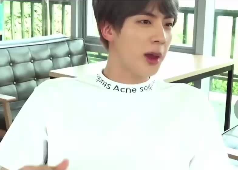 BTS Community Post - JIN TIME ジンくん､毎日愛してる💕 📸bangtan TV