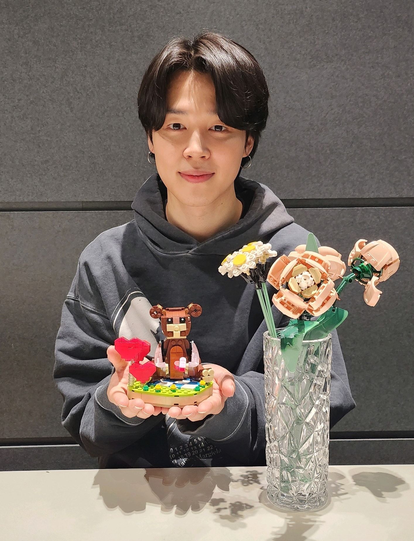 BTS Community Post - JIMIN さん WLive可愛かったです💕 忙しくしていたのが 時間や気持ちに少し余裕が出来たのか ...