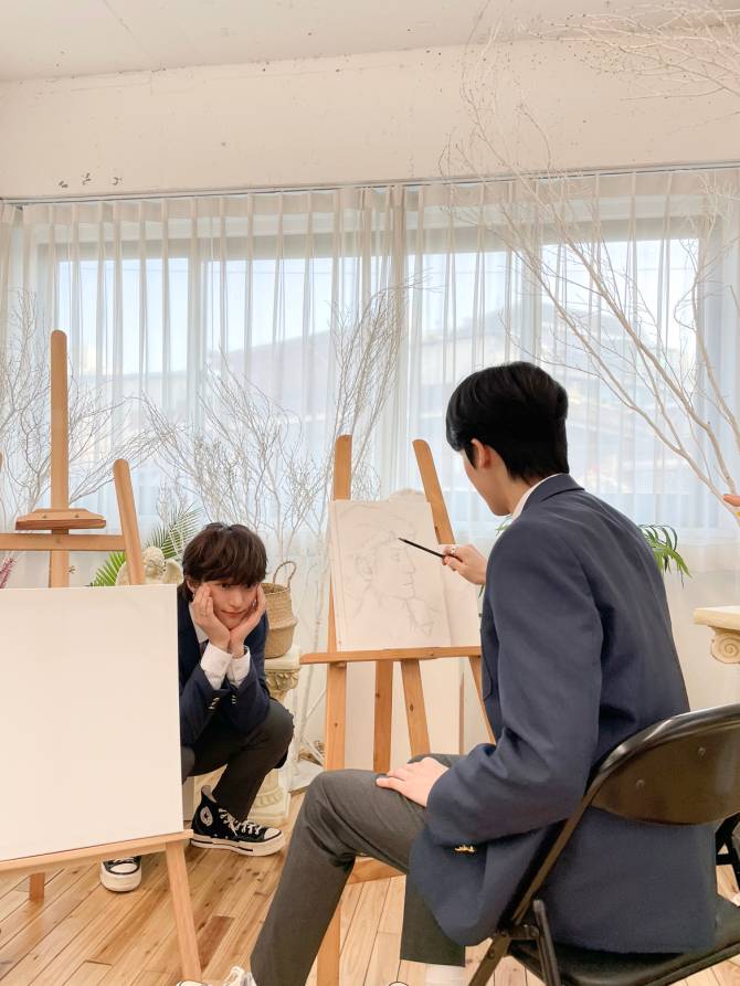 Atbo Community Post 준석이 그리기🎨😁🖌️ Baehyunjun
