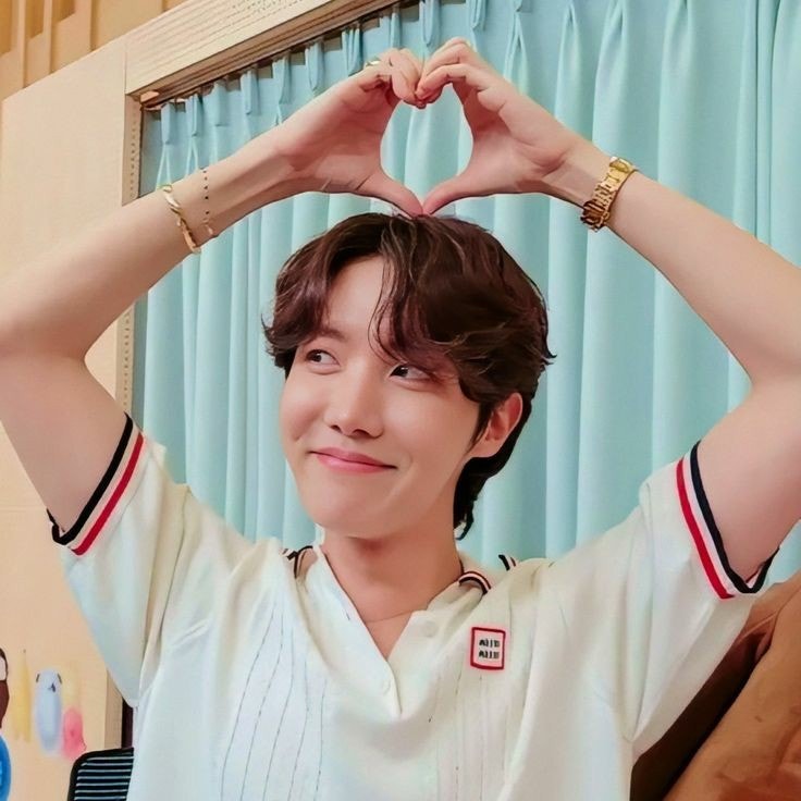 Bts Community Posts 생일 축하해 홉아 🎂🎉🥳 우리의 햇살이 되어줘서 고마워😊 우리의 행복의 원천 중 하나가