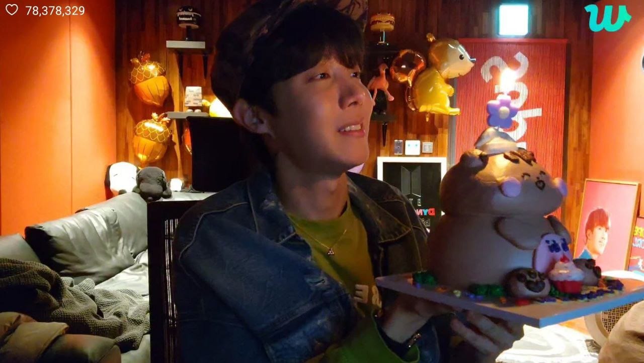 Bts Community Post 오빠 생일 축하해요 🎉🎂💜 더 행복하고 건강하고 안전하게 지내세요 💜