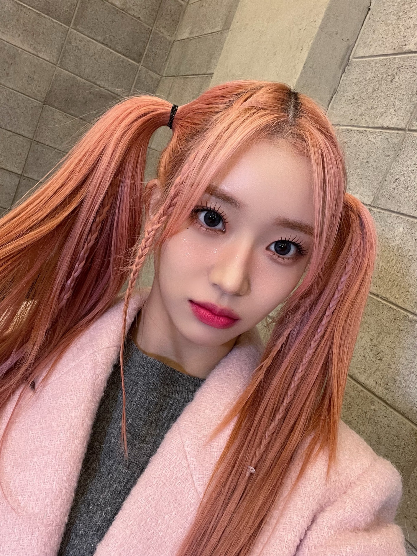 Stayc Community Posts 우리 스윗 오늘도 곰팅하자고~🐻💕 Sumin