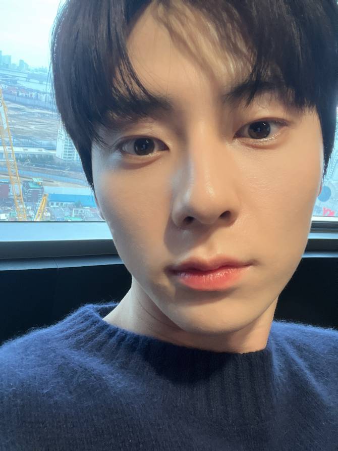 Hwang Min Hyun Community Posts ํฉ๋๋ค๐๐งก ์ ๋
์ฑ๊ฒจ ๋จน๊ณ Hwangminhyun
