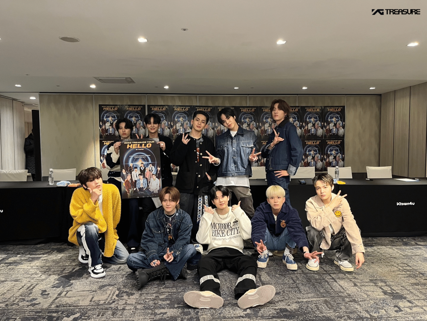 Weverse TREASURE Image - 230303 TREASURE FAN 사인회💎