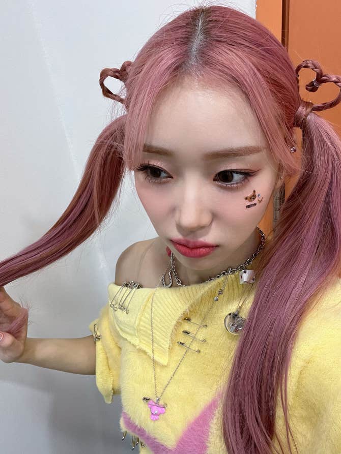 Stayc Community Posts 우리 스윗~ 어제 쇼챔 놀랐잖아요~ 고마워요🐻 스윗들의 오늘도 내일도 앞으로의