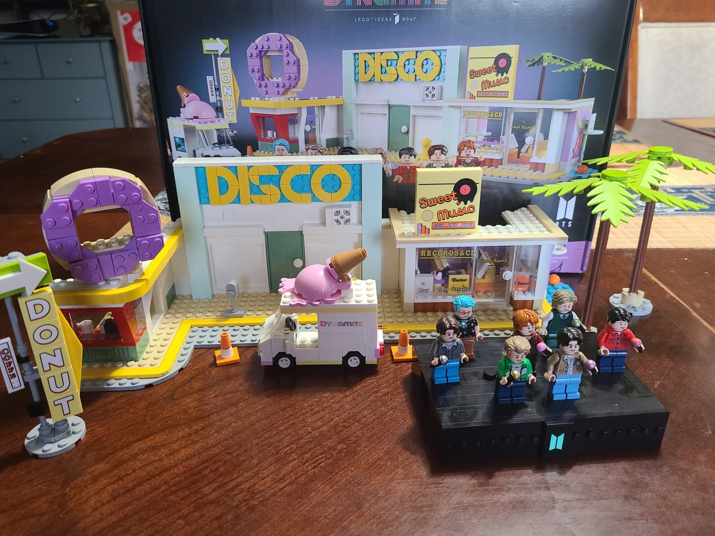 BTS Community Post - I'm so in love playing BTS Lego set, especially ...