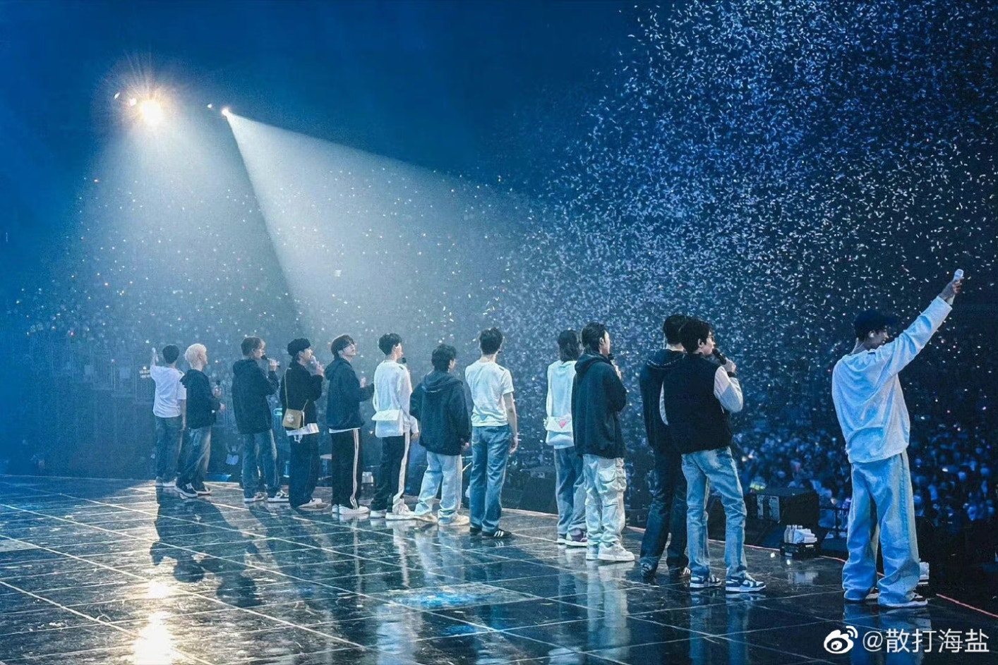 SEVENTEEN Community Post - seventeen 请狠狠幸福吧 会一直爱你们的