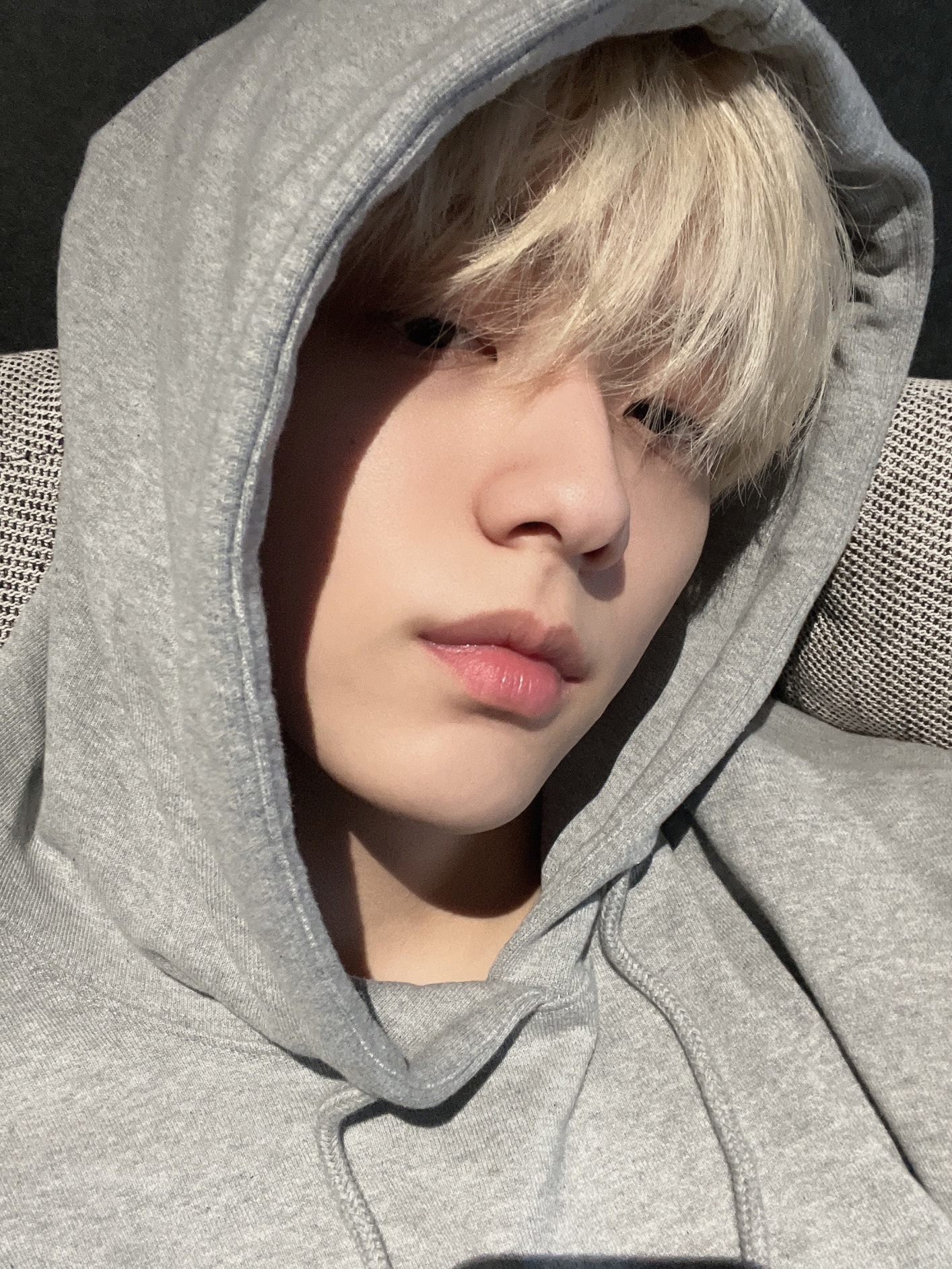 TOMORROW X TOGETHER Community Post - 화이트데이 사탕 - SOOBIN