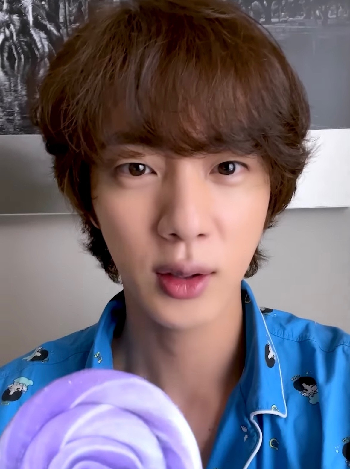 Bts Community Post Dear Jin From Army 이번달도 고마워요🍭 진짜 보고싶지만 괜찮아요 몸