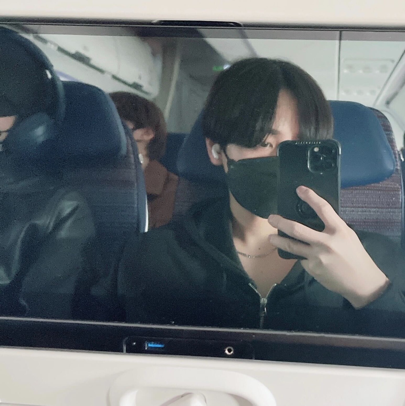 &TEAM Community Post - 韓国ワッスム🇰🇷 （ちょっと見えるのは、EJヒョンとJOくんです) - TAKI