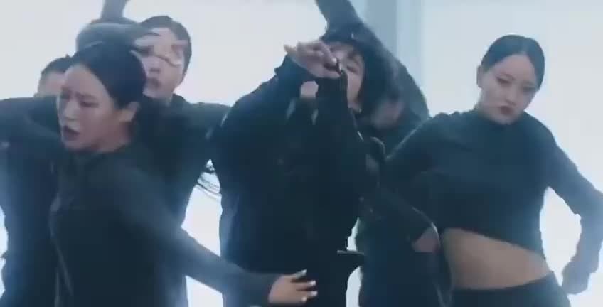 BTS Community Post - Oh my God, these movements, I'm getting high😍😍😍 ...