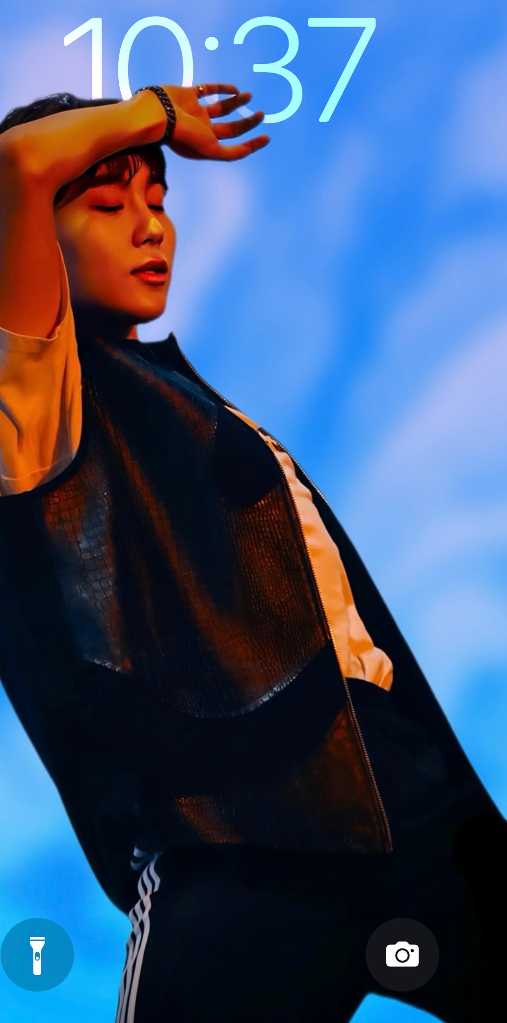 SEVENTEEN Community Post - Lock screen at the moment 🥰