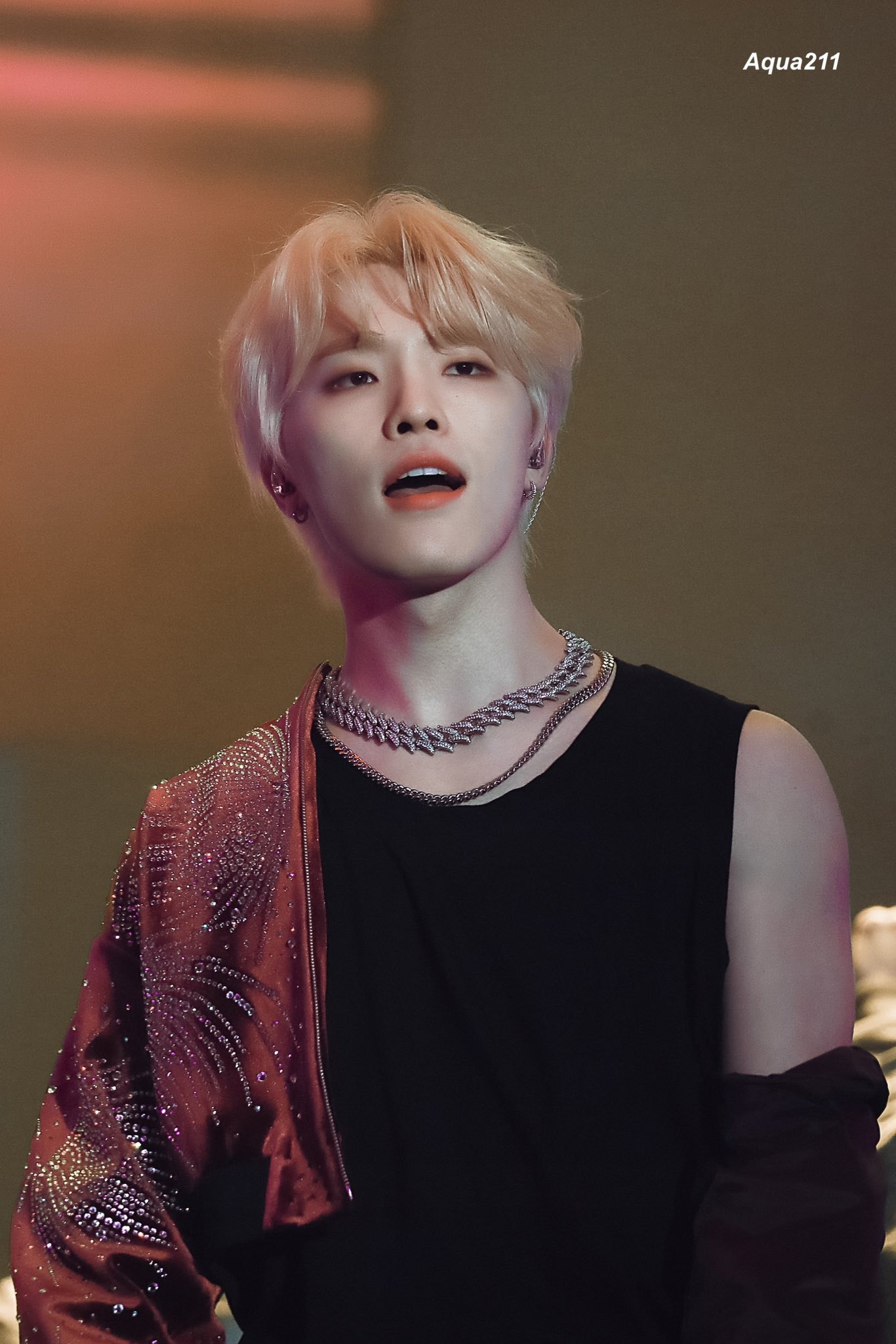 SEVENTEEN Community Posts - handsome