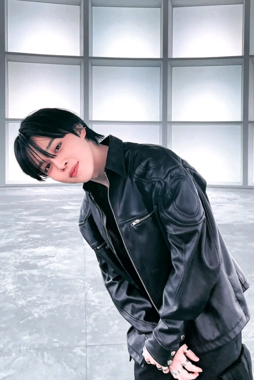 BTS Community Posts - estan hermoso