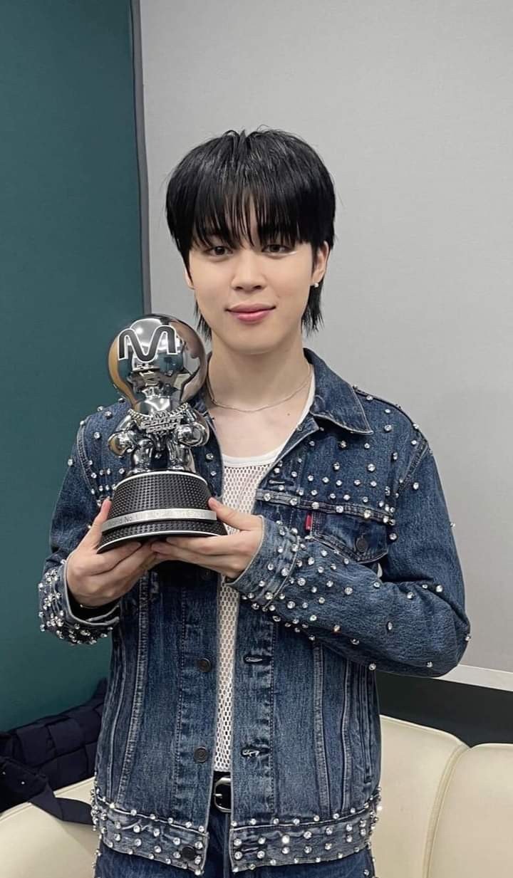 BTS Community Posts - Congratulations 🎉👏🎉 Jimin You Deserved after all your hard work 😊💗 IAM So ...