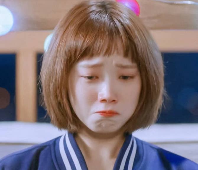 Lee Sung Kyoung Community Post 얼굴은 아기콩알말랑카우어쩌고 그 자체인데 몸은 팔척퀸카공주님