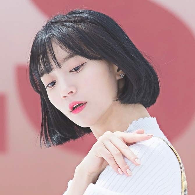 Oh My Girl Community Posts 기적을 노래하는 내 가수의 시간💙🌹 사랑하는 유빈시💜 10월에 맞이하는 첫