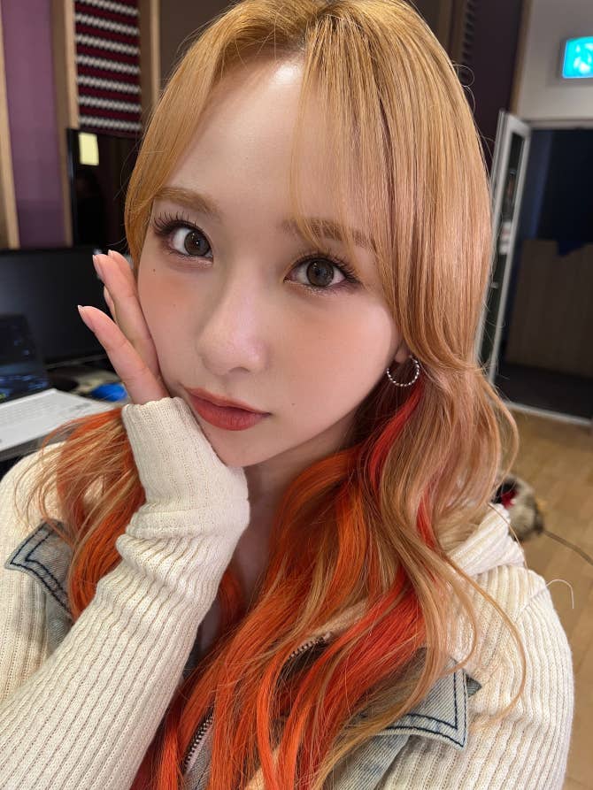 Rocket Punch Community Posts 행복한 날 ️ 켓치들 미리 생일 축하해줘서 넘 넘 고마웠어여🥹 제가
